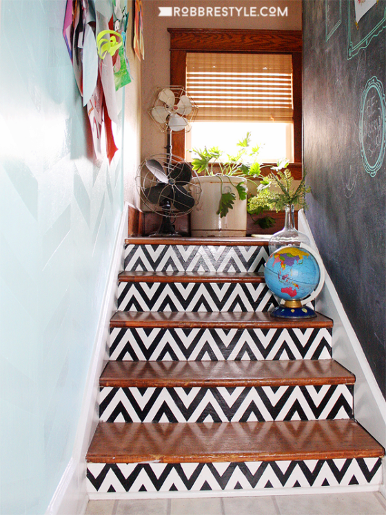 DIY Chevron Painted Stairs by Robb Restyle